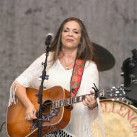 Biografia de Carlene Carter