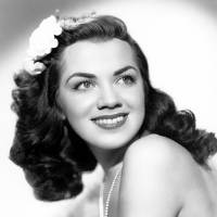 Biografia de Kitty Kallen