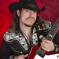 Biografia de Lance Lopez